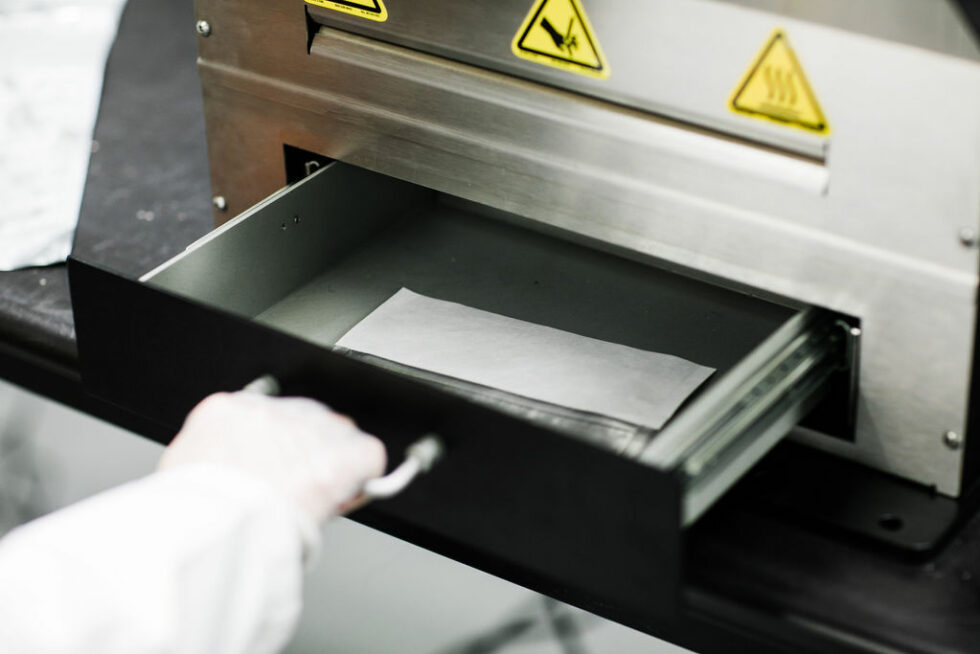 Medical Pouch Sealers - CeraTek SencorpWhite Heat Sealing Company in ...